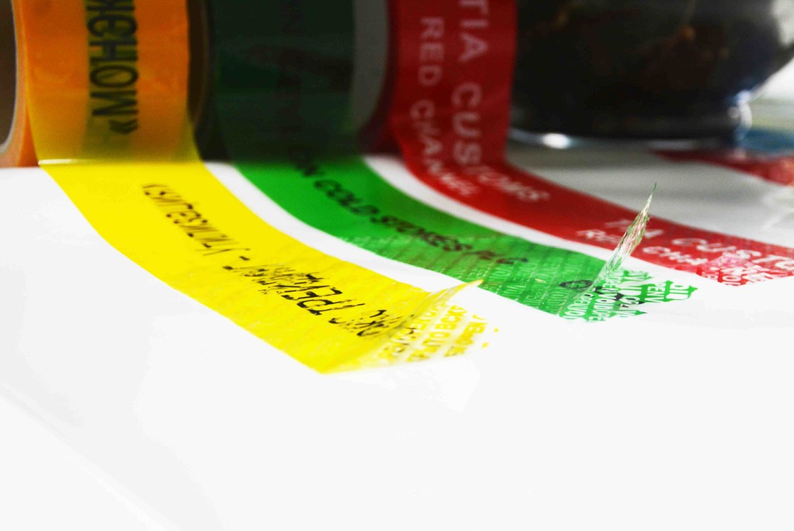 Tamper-evident security anti-counterfeit seal tape for carton package